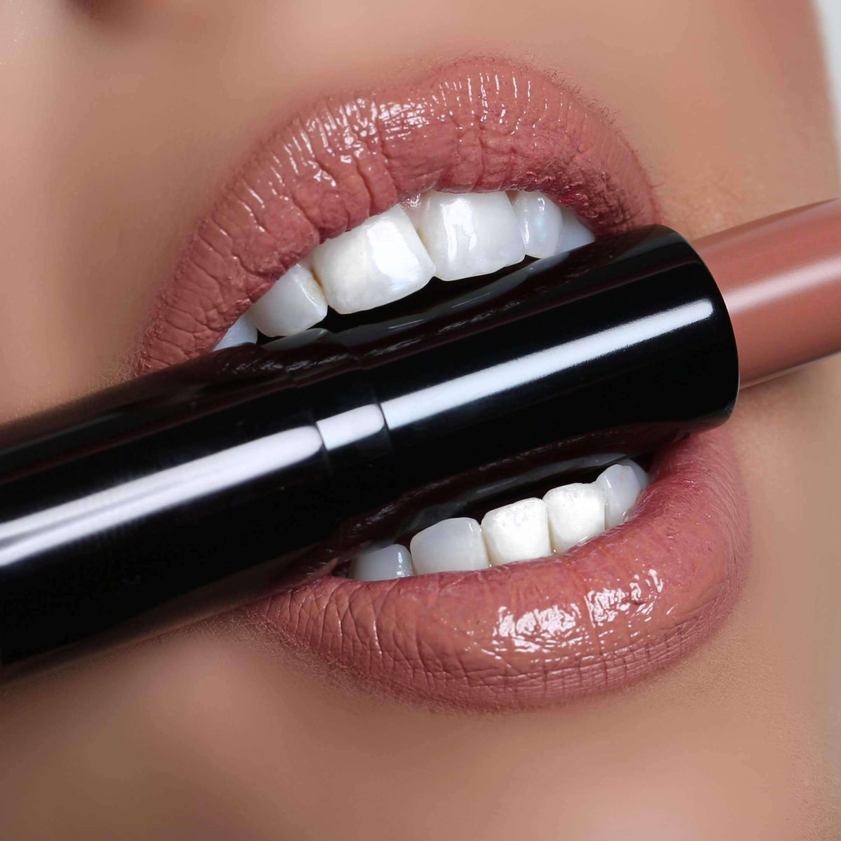 Bianca Lipstick – Pink Dust Cosmetics